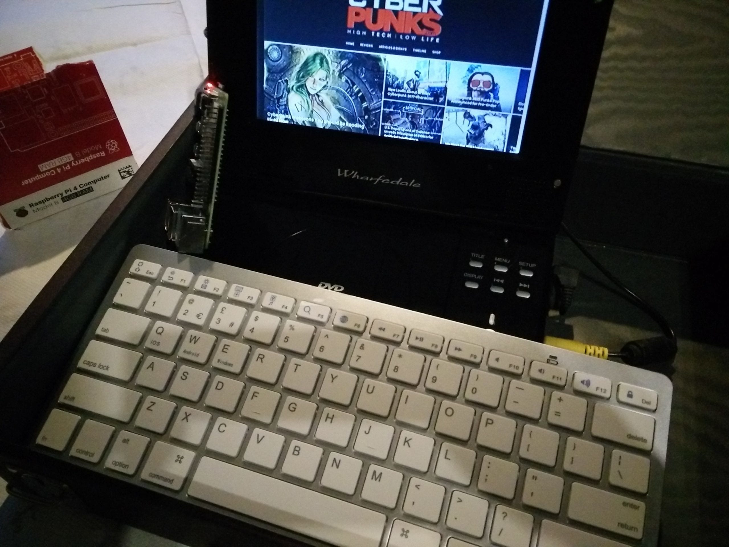 The Ultimate, Super-Simple, Dirt-Cheap, DIY, Portable Raspberry Pi ...